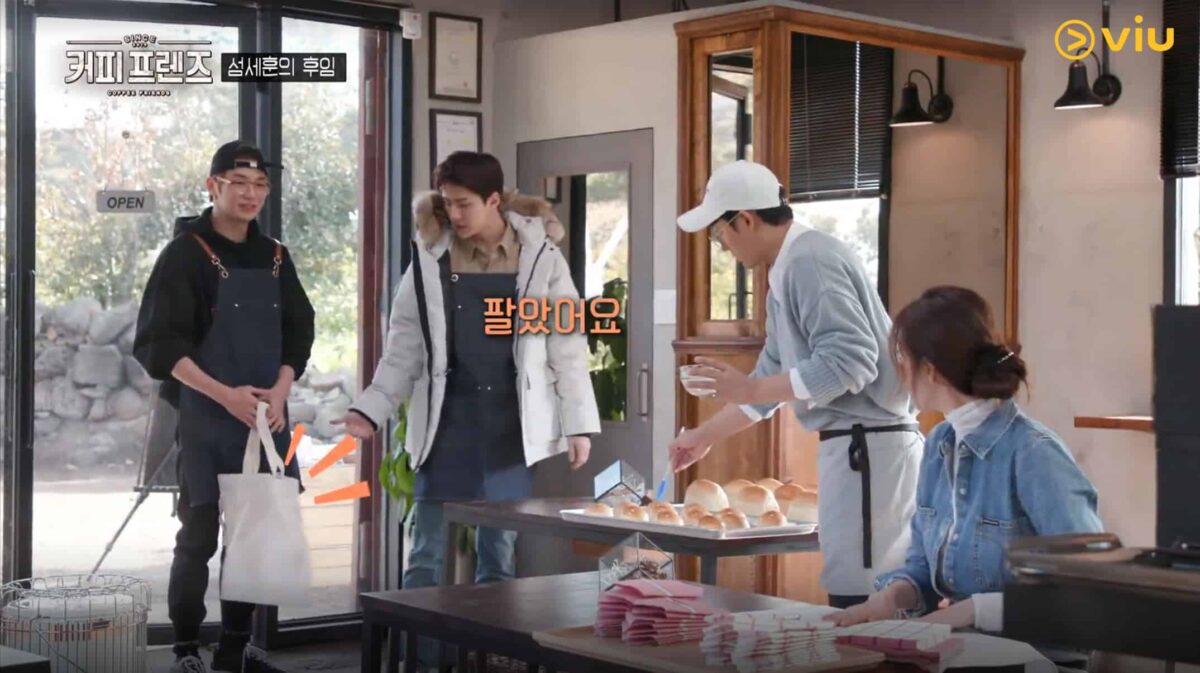 Coffee Friends, KShow Jualan Kopi untuk Amal - Viu