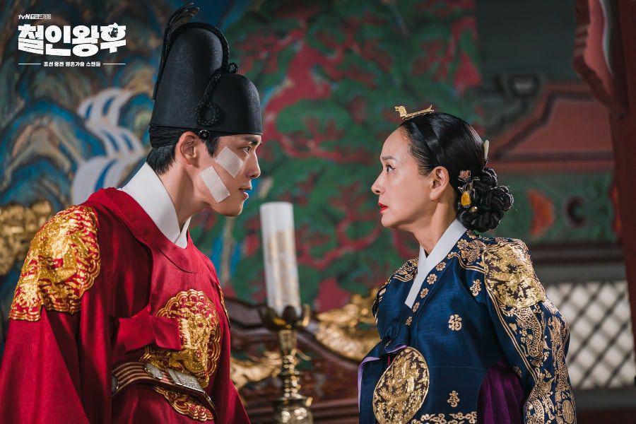 Sinopsis Mr. Queen Episode 13 - Viu