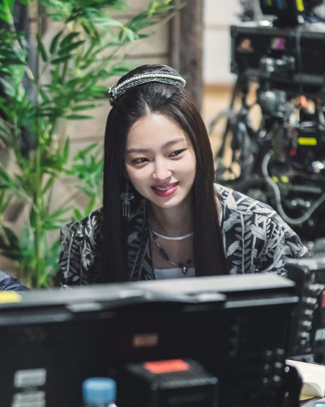 Choi Yu Hwa Curi Perhatian di River Where the Moon Rises, Awet Muda! - Viu