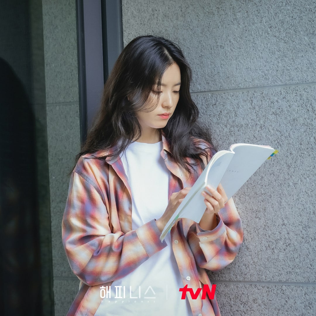 Para Pemeran Utama Happiness Tunjukkan Dedikasi pada Peran Mereka di Lokasi Syuting! - Viu