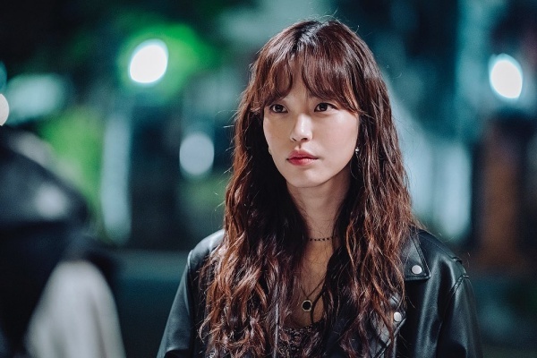 Berkenalan dengan Hwang Se On dan Perannya di One Ordinary Day - Viu