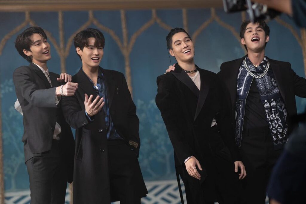 Ditaksir Tu Tontawan, Ini Fakta Menarik Dew Jirawat, Pemeran Ren di F4 Thailand: Boys Over ...