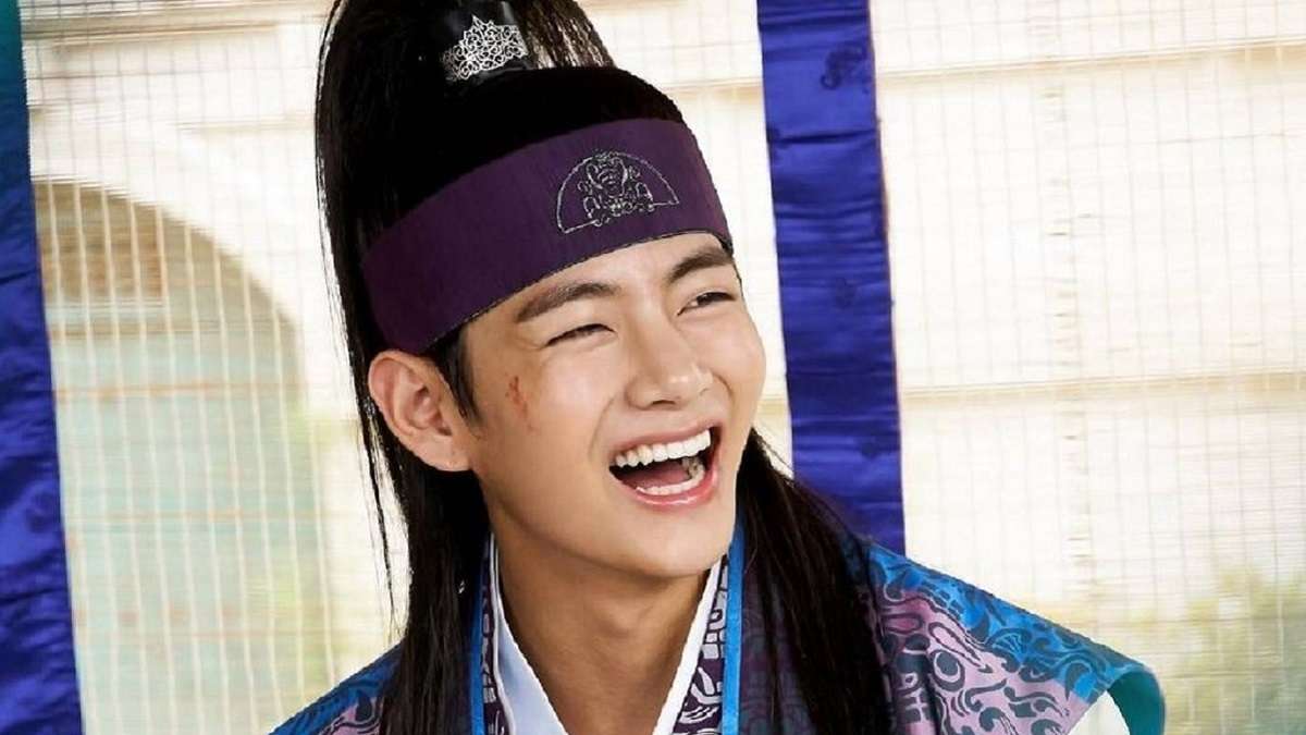 V BTS Nostalgia Perannya, Hwarang: The Poet Warrior Youth jadi Trending ...