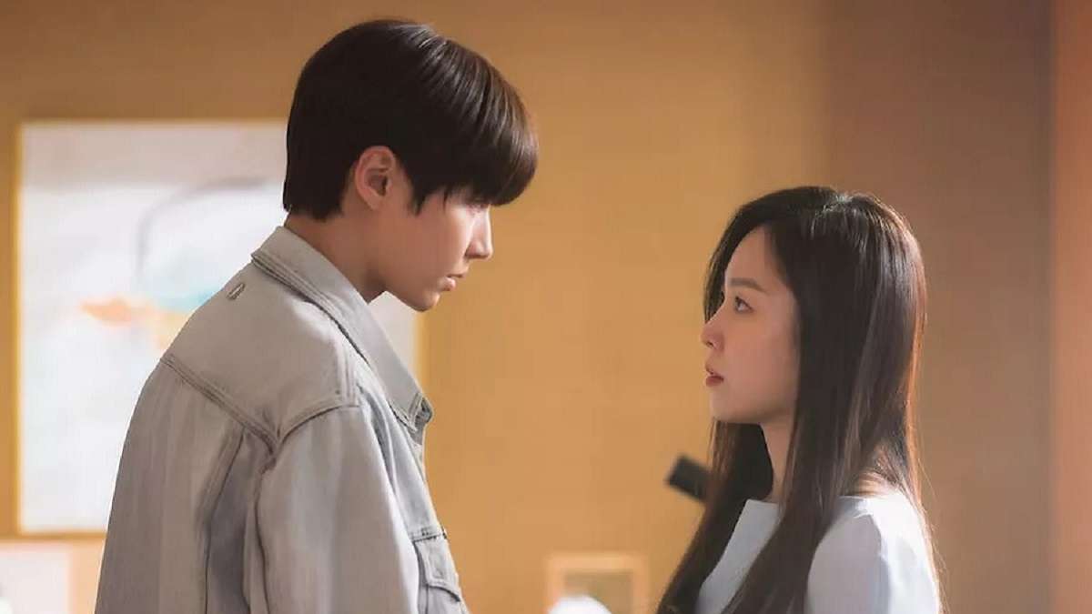 4 Momen Seo Hyun Jin Tunjukkan Sisi Lembutnya dalam Why Her? Episode 3-4 - Viu