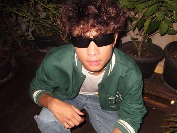 5 Fakta Devano Danendra, Pemain Utama Bad Boys VS Crazy Girls | Viu