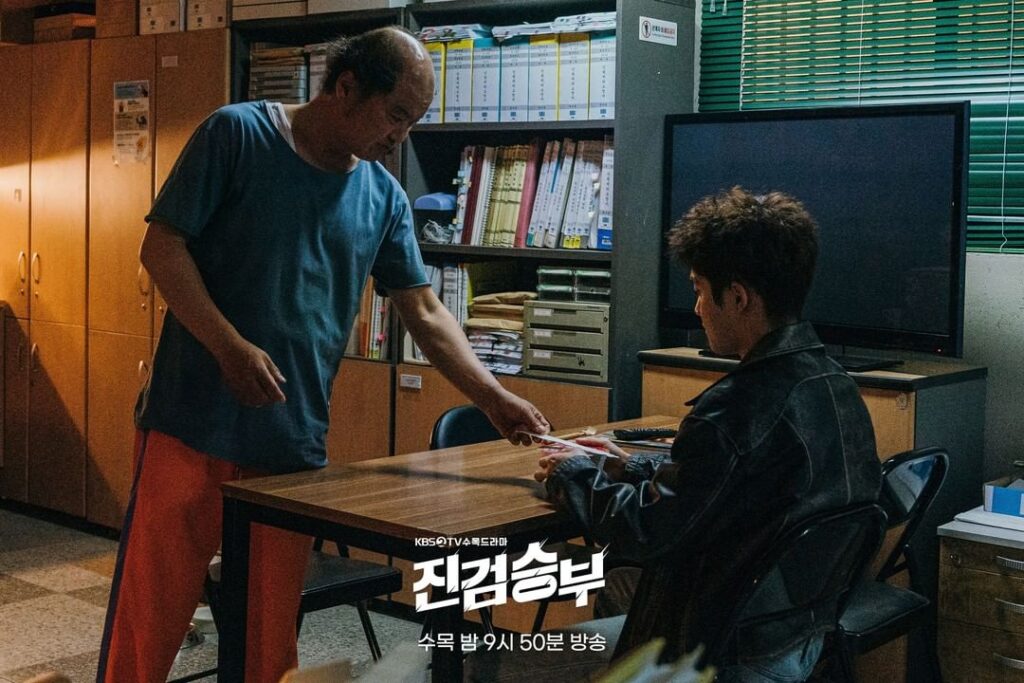 Preview Bad Prosecutor Episode 3: Meski Bertengkar, Hubungan D.O EXO dan Kim Sang Ho jadi Lebih ...