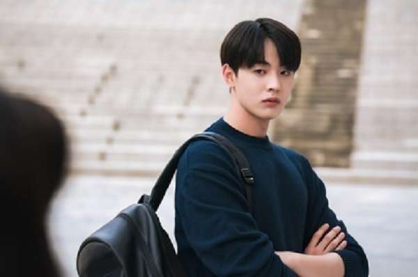 Preview Cheer Up Episode 4: Han Ji Hyun yang Tertarik dengan Bae In Hyuk Mulai Merasakan ...