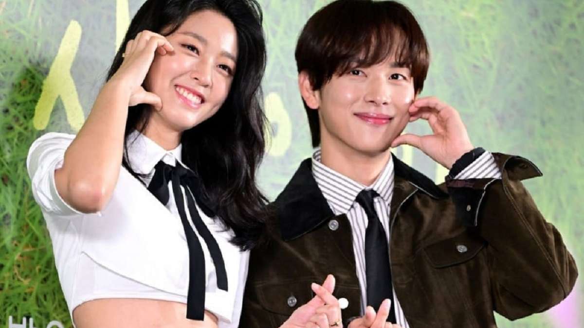 Seolhyun dan Im Siwan Hadiri Konferensi Pers untuk Drama Terbaru Summer Strike - Viu
