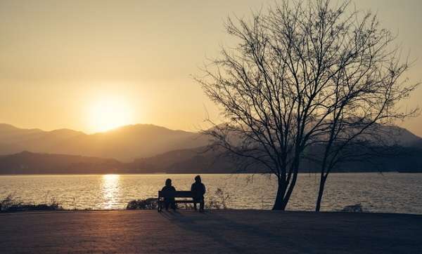 Preview Red Balloon Episode 14: Kim Hye Sun dan Choi Dae Chul Tampak ...