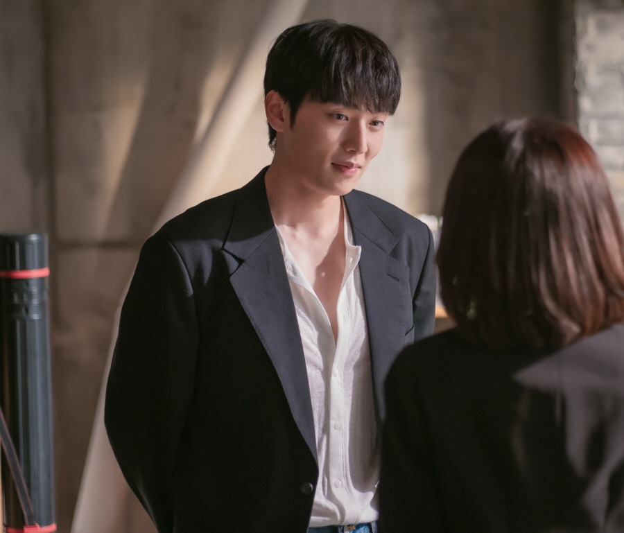 Jang Nara dan Lee Ki Taek Menjadi Rekan Kerja Dengan Ikatan Misterius di My Happy Ending - Viu