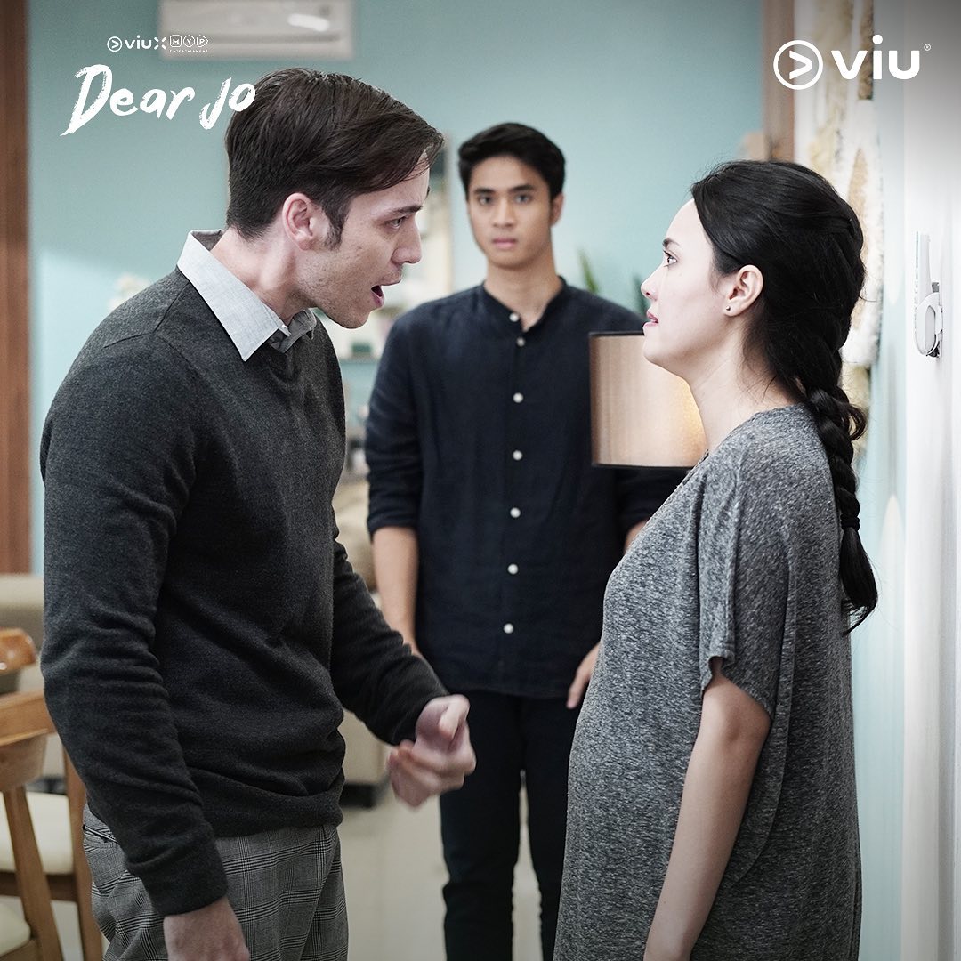 Keributan Anggika Bolsterli dengan Stefan William di Dear Jo - Viu