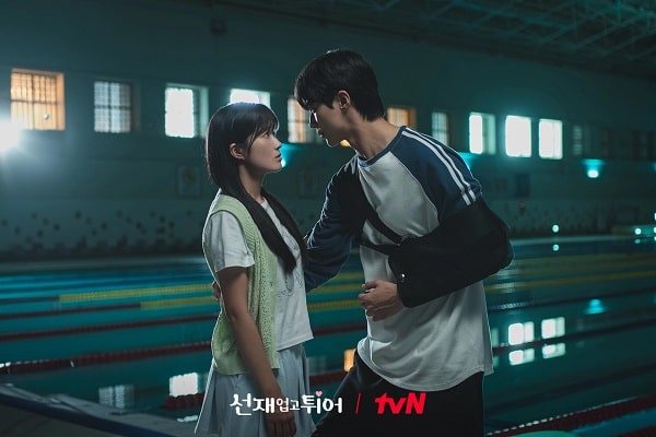 Preview Lovely Runner Epsiode 5: Kim Hye Yoon dan Byeon Woo Seok Menikmati Saat-saat Mendebarkan ...