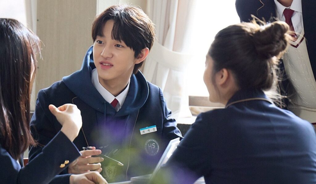 Sinopsis High School Return of a Gangster Episode 2 - Viu