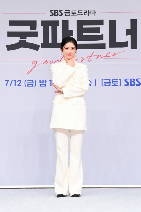 Sudah Tayang, Konferensi Pers Good Partner Didatangi Oleh Jang Na Ra ...