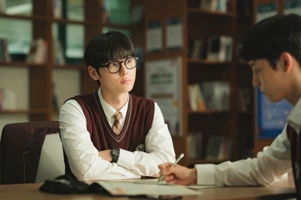 Drakor Study Group Merilis Foto-foto Hwang Min Hyun Sebagai Yoon Ga Min ...