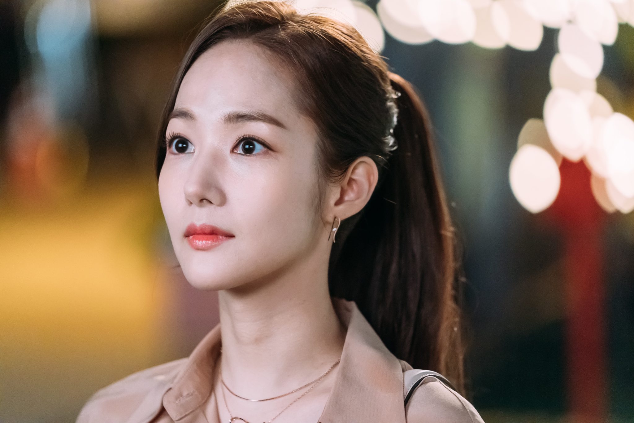 What’s Wrong With Secretary Kim? A Romantic Twist of Office Life - ViuScene