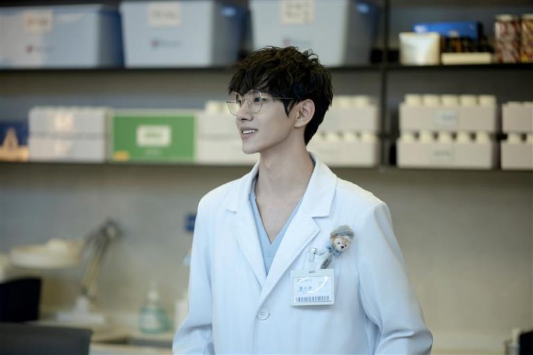 Tian Xu Ning & Zi Yu Ignite Romance in ‘Revenged Love’ - ViuScene