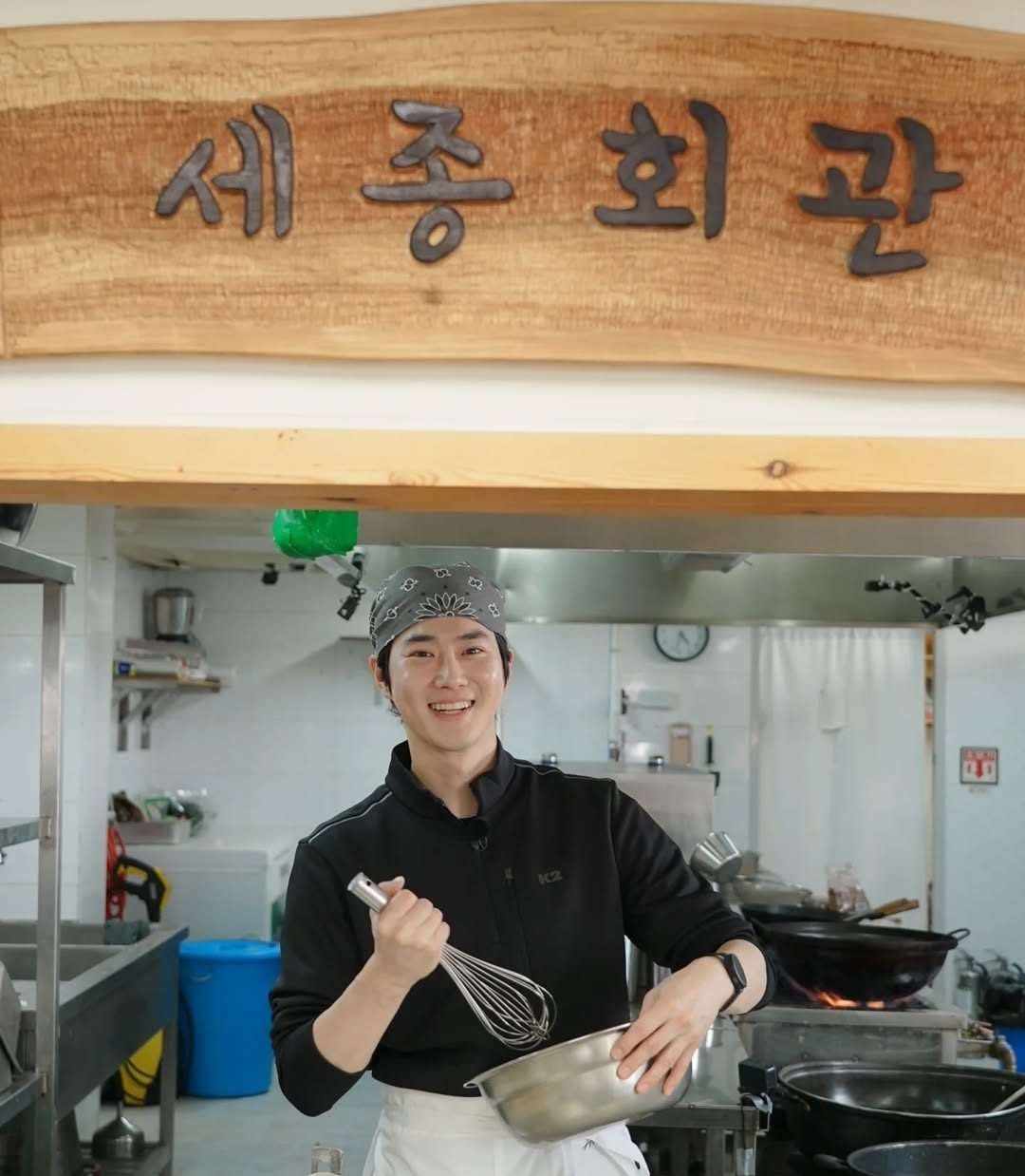 Chef of Antarctica – Paik Jong Won Cooks Coldest Meals - ViuScene