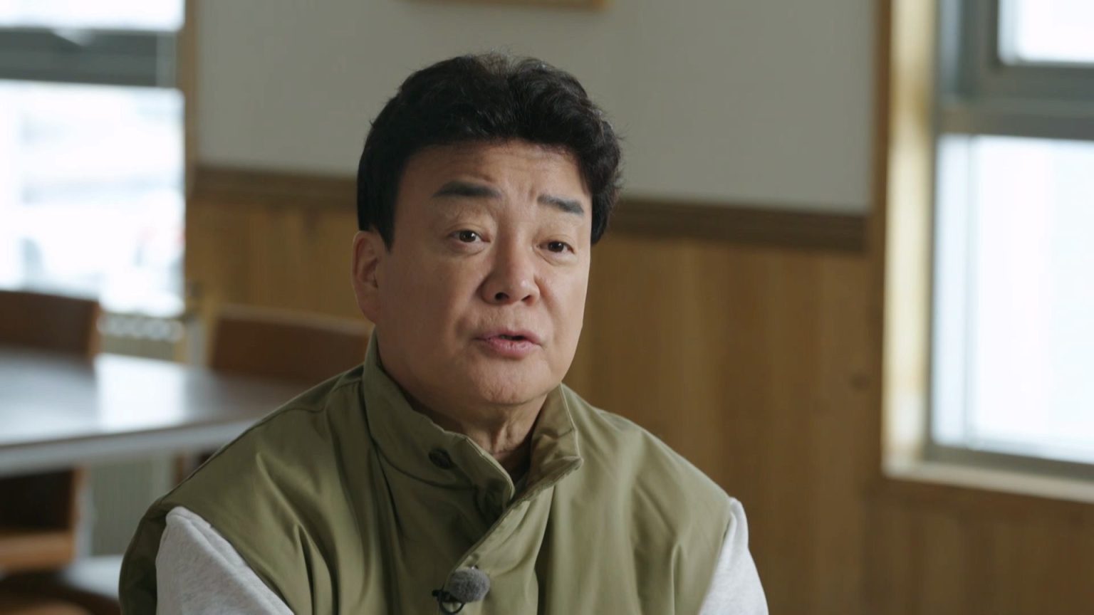 Chef of Antarctica – Paik Jong Won Cooks Coldest Meals - ViuScene